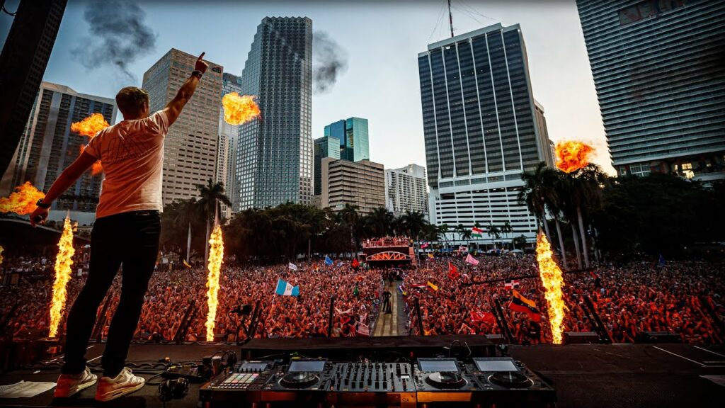 FULL ULTRA SETS from Martin Garrix, HARDWELL, David Guetta, Marshmello, & more | Your EDM